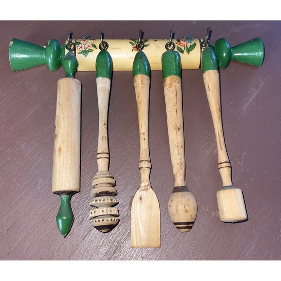 The Unbranded Brand | Kitchen | Vintage Mcm Wooden Folk Art Kitchen ...